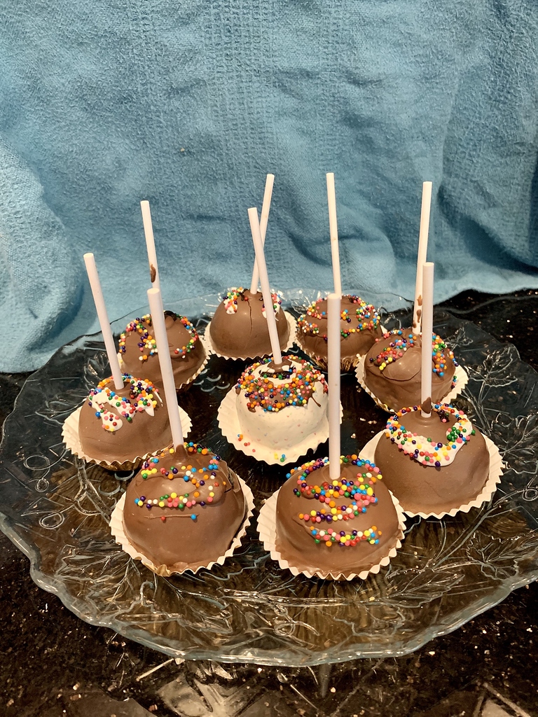 3 Ingredient Cake Pops - Completed Projects - the Lettuce Craft Forums