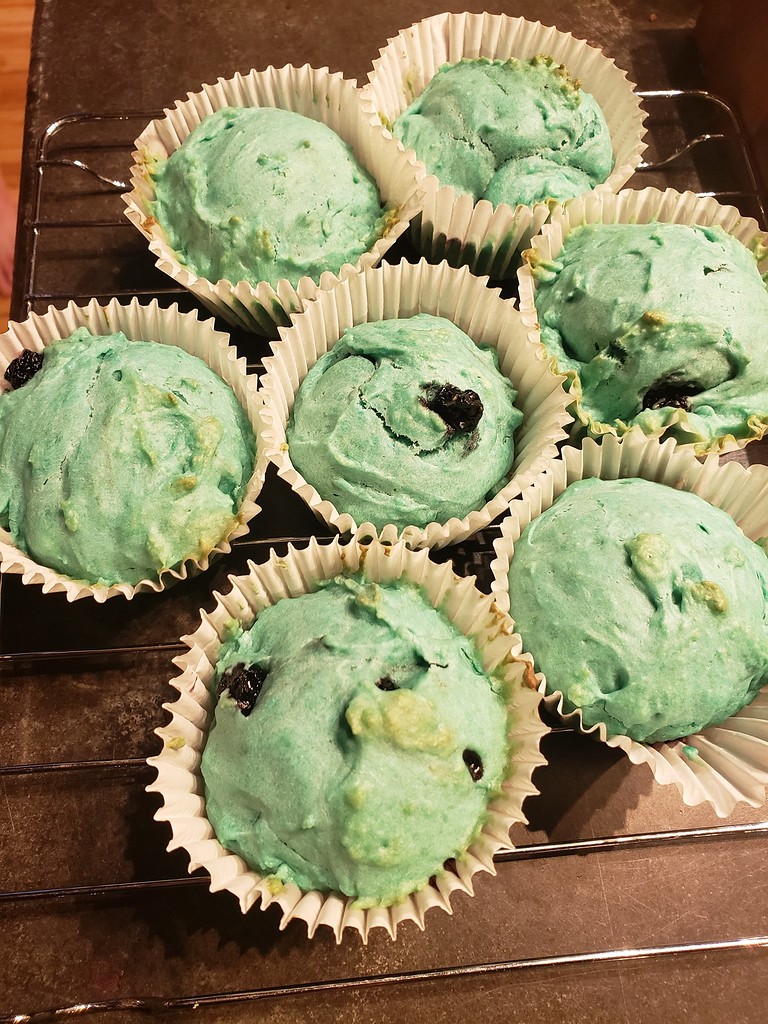 Blue muffins, because poop! - Completed Projects - the Lettuce Craft Forums
