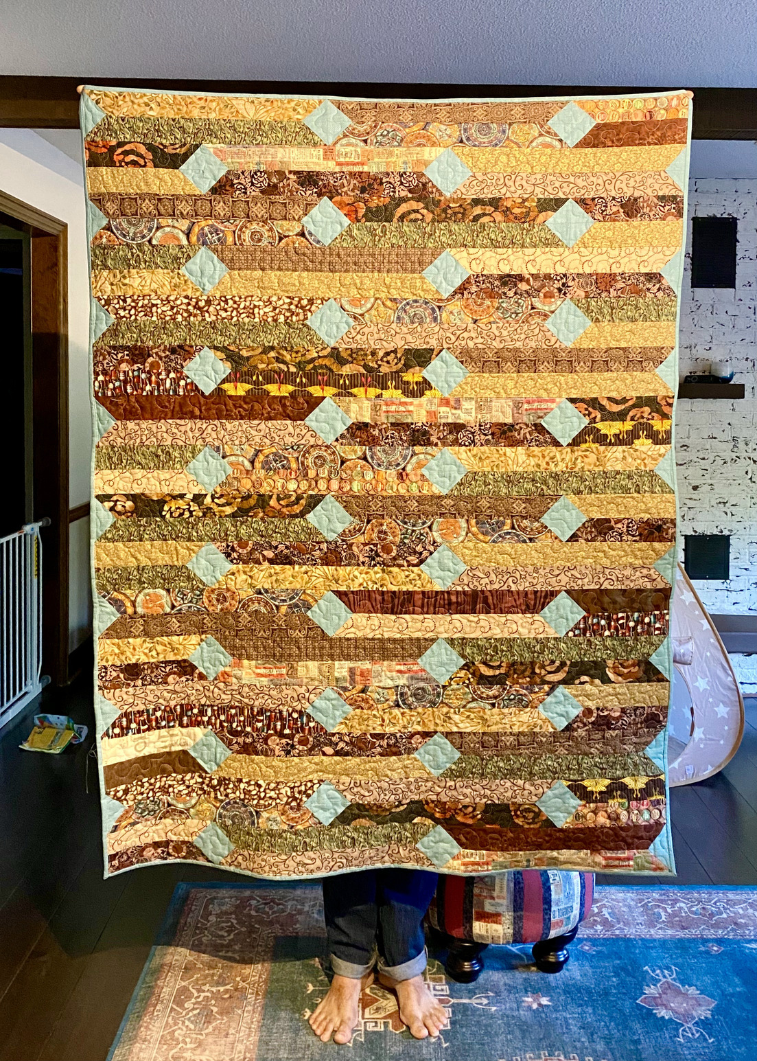 Scrap-Busting Diamond Trip Quilt - Completed Projects - the Lettuce ...